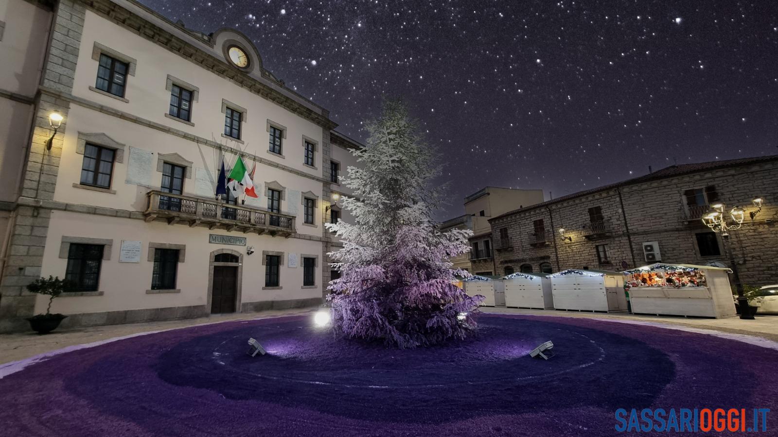 Sassaresi a bocca aperta per il Natale di Tempio: “Da noi invece degrado”