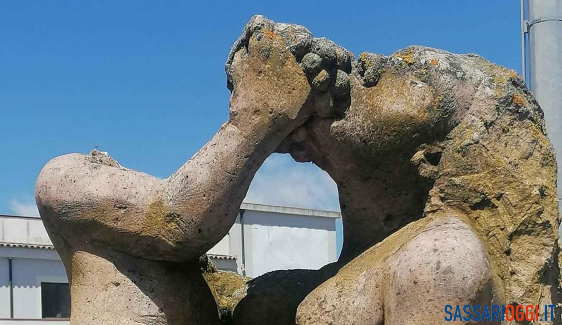 Sfregiata a Sennori la statua dedicata a Peppino Impastato